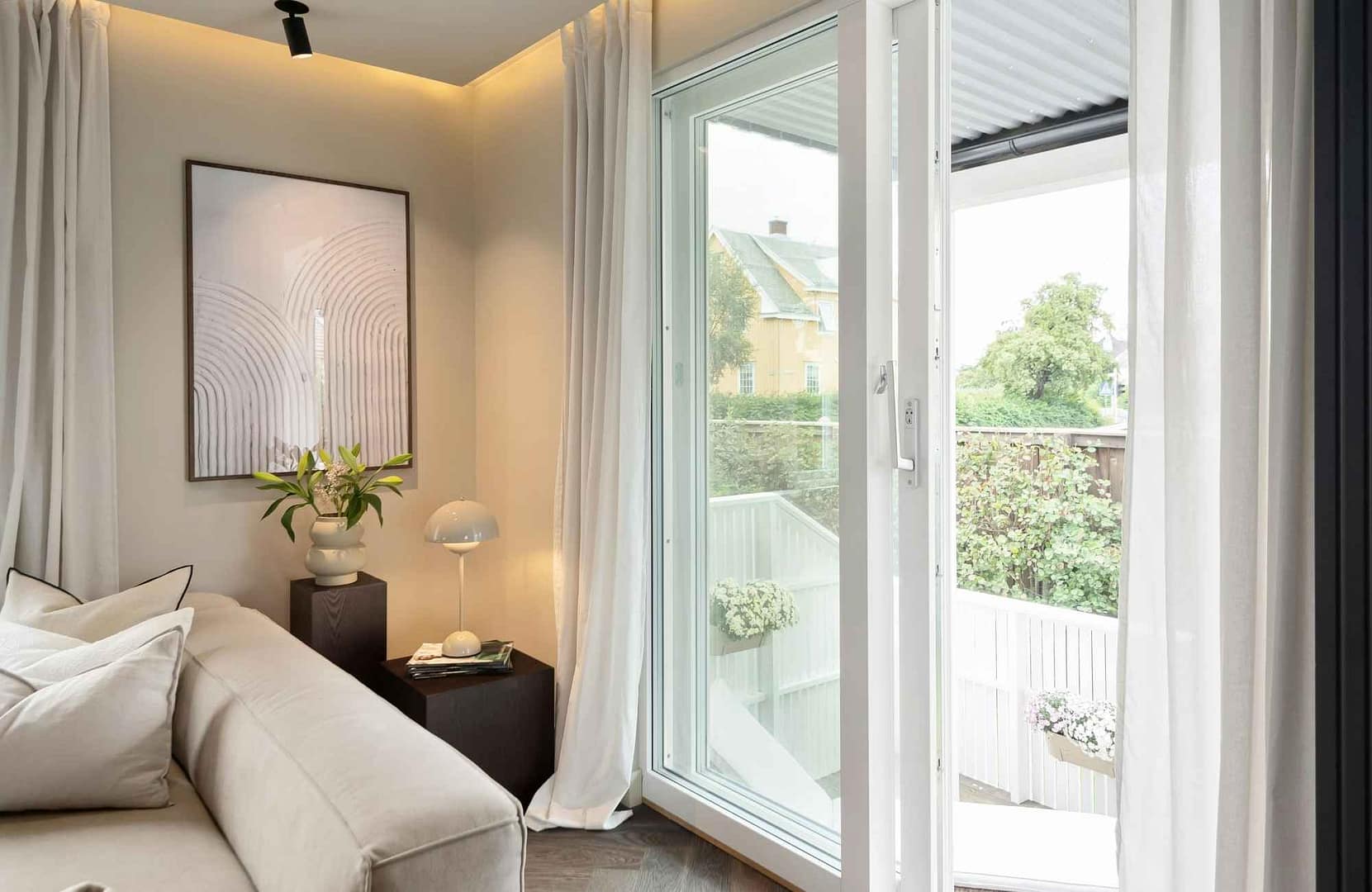 Energy Efficient Sliding Glass Doors: Features & Benefits